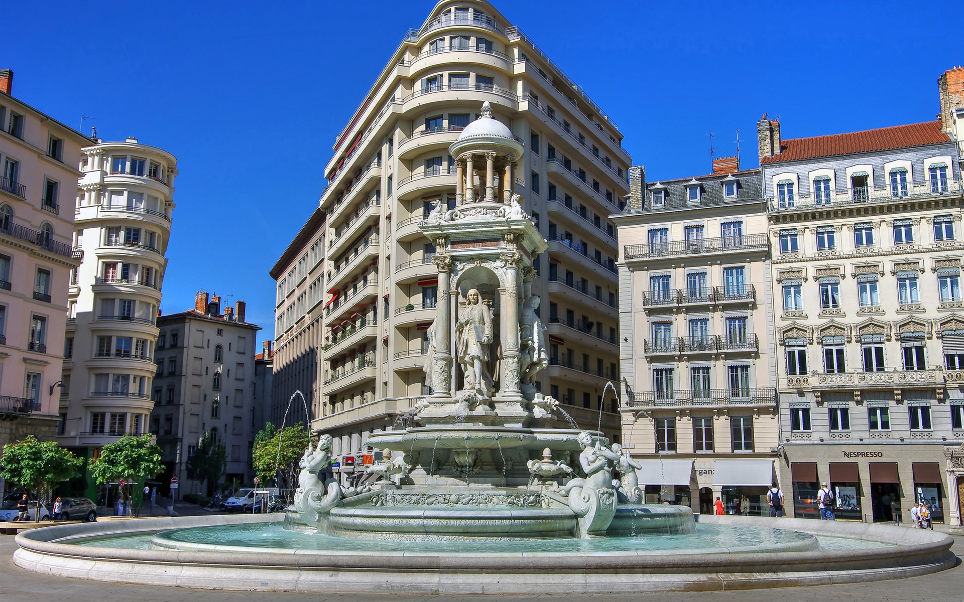 Lyon-France-city-statue-monument-fountain_1920x1200 – ABSA International